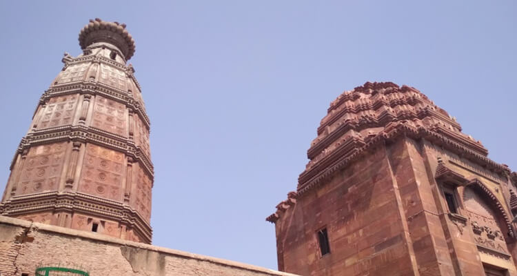 Radha Madan Mohan Temple Vrindavan (Timings, History, Entry Fee, Images, Aarti, Location & Phone ...