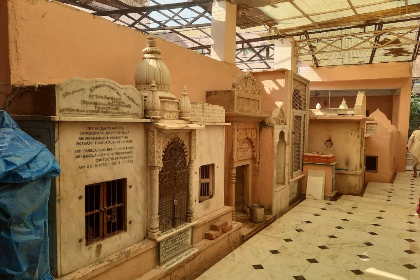 Radha Damodar Temple Vrindavan (Timings, History, Entry Fee, Images, Aarti, Location & Phone ...