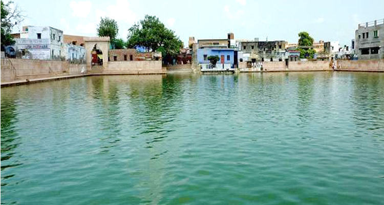 Radha Kund Mathura (History, Distance, Images & Location) - Mathura ...