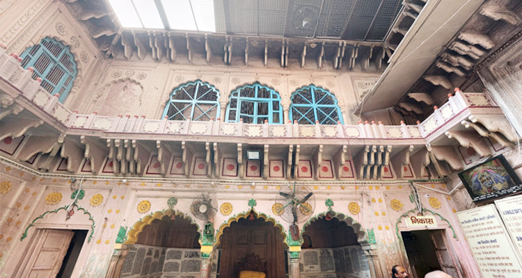 Radha Raman Temple Vrindavan (Timings, History, Entry Fee, Images ...